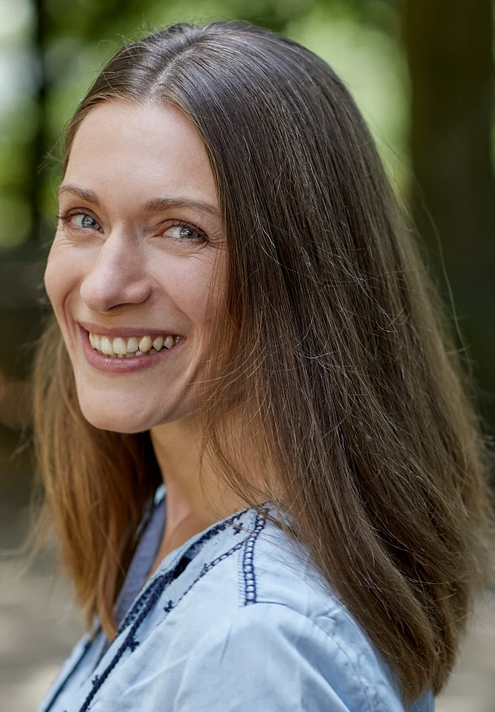 Jodie Leslie Ahlborn | Rote Rosen Wiki | Fandom