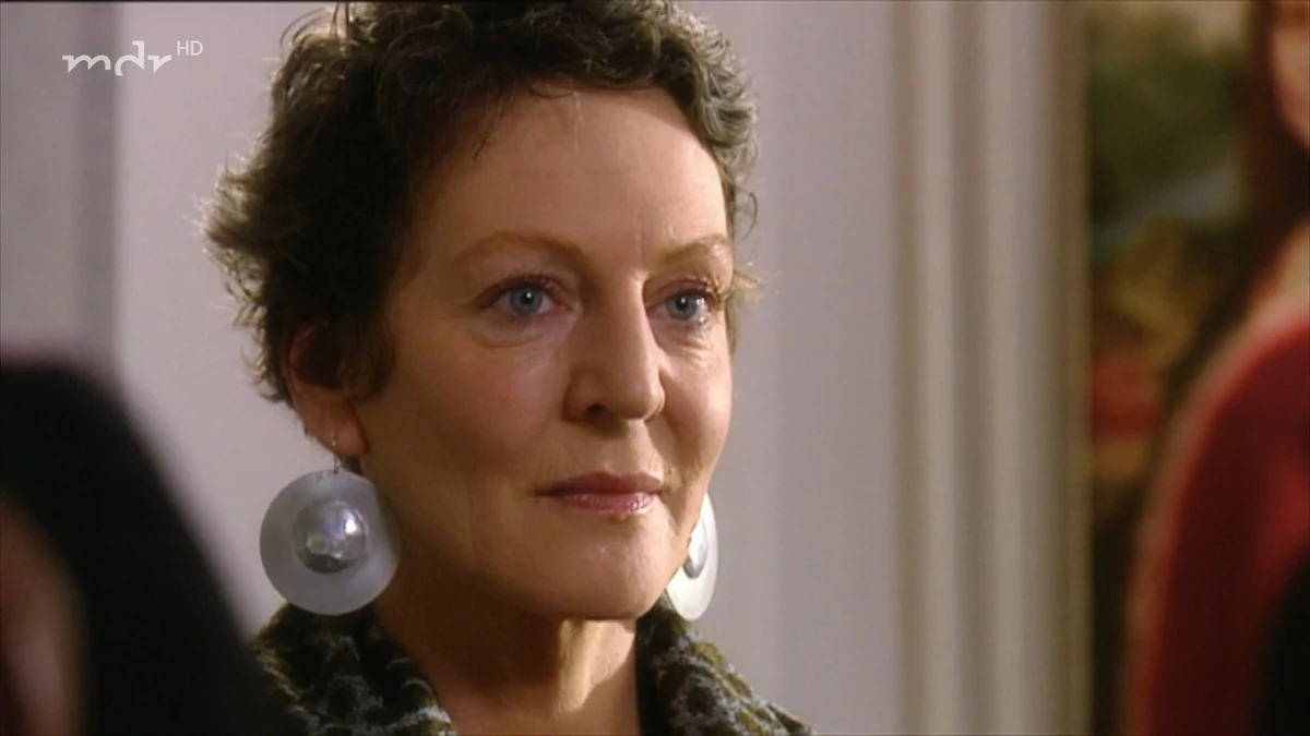 Dr. Sommer | Rote Rosen Wiki | Fandom