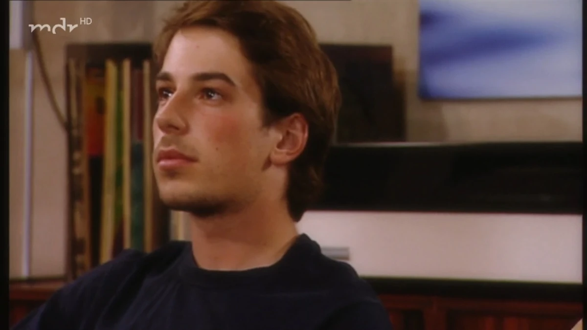 Valentin | Rote Rosen Wiki | Fandom