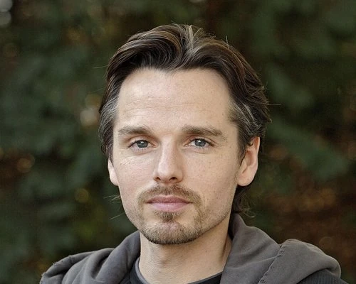 Nils Nelleßen | Rote Rosen Wiki | Fandom