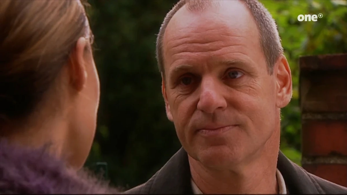 Herr Braun | Rote Rosen Wiki | Fandom