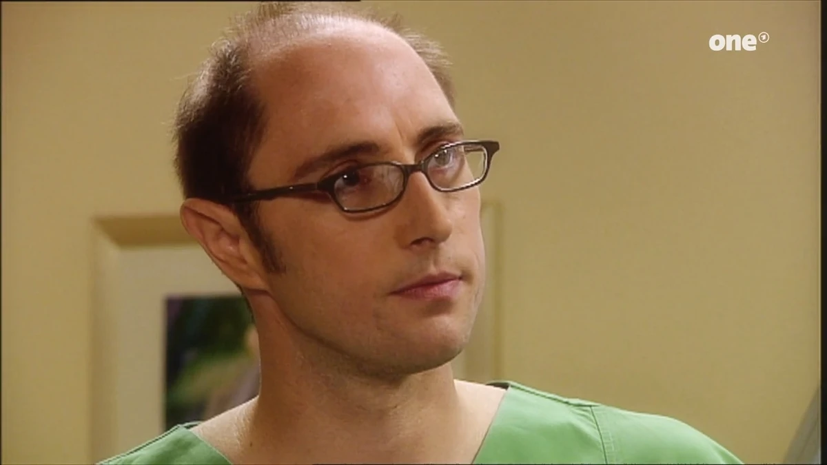 Dr. Habermann | Rote Rosen Wiki | Fandom