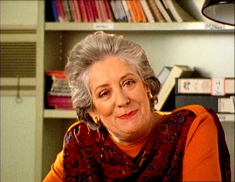 Mrs. Newman | Round The Twist Wiki | Fandom