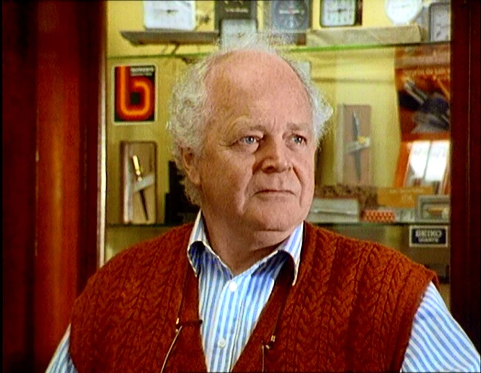 Robin Cuming | Round The Twist Wiki | Fandom