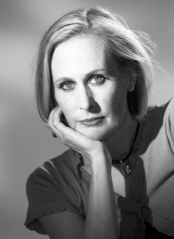 Fiona Thorn | Round The Twist Wiki | Fandom