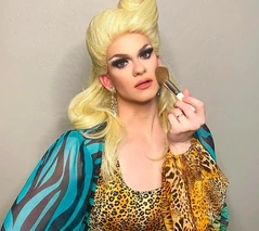 Elliott with 2 Ts | RuPaul's Drag Race Wiki | Fandom