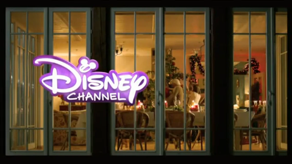 Disney Channel Idents (Christmas 2014-2016) | Russel Wiki | Fandom