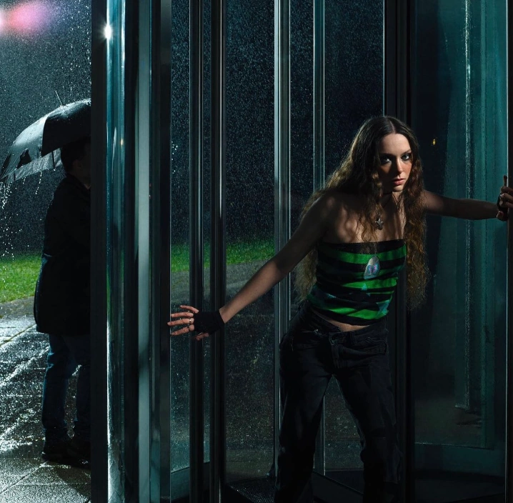 Into Your Room | Russel Wiki | Fandom