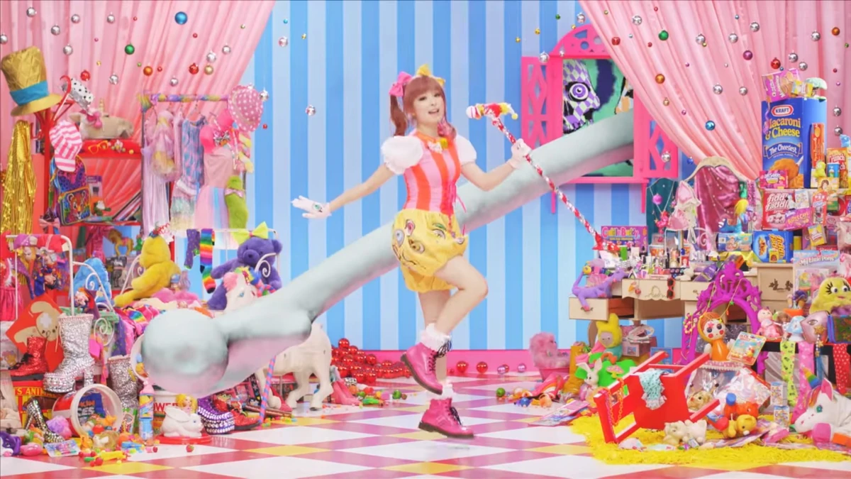 きゃりーぱみゅぱみゅ - PONPONPON , Kyary Pamyu Pamyu - PONPONPON | YouTube Wiki ...