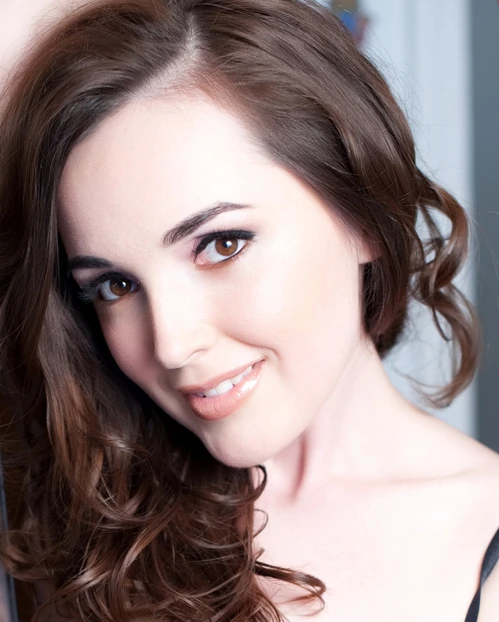 Lindsay Sheppard | RWBY Wiki | Fandom