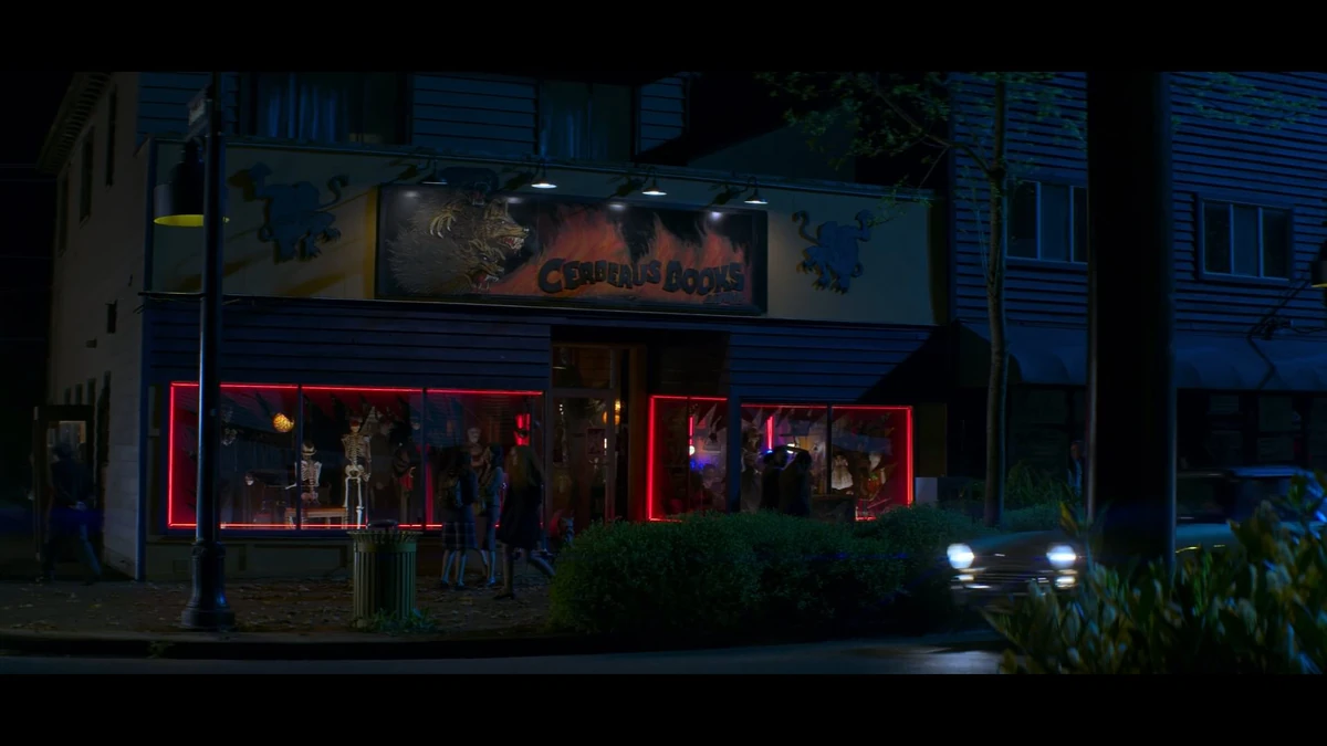 Cerberus Spukbuchhandlung | Chilling Adventures of Sabrina Wiki | Fandom