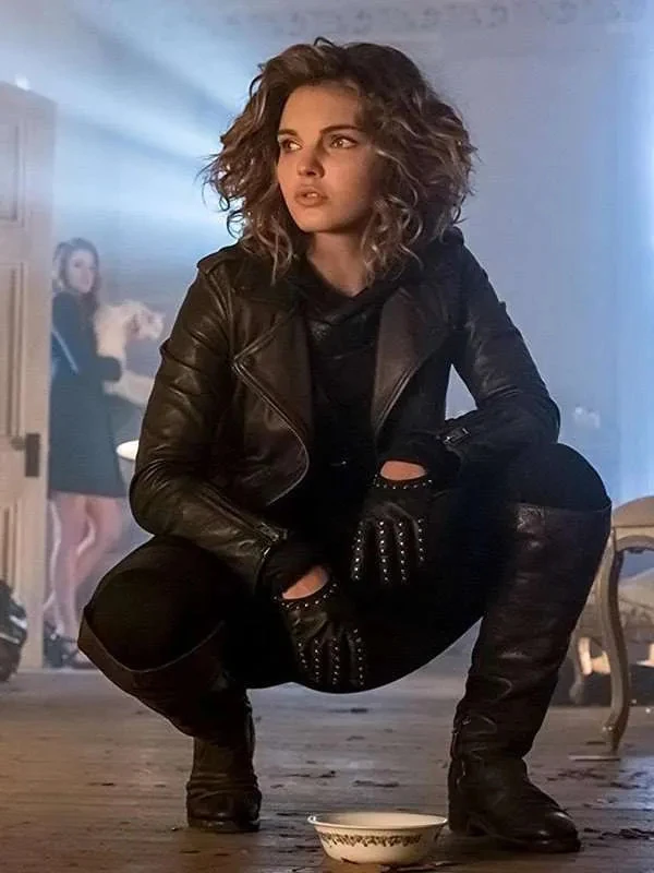 Selina Kyle (Earth-96) | Sadie's DC Fan-fiction Wiki | Fandom