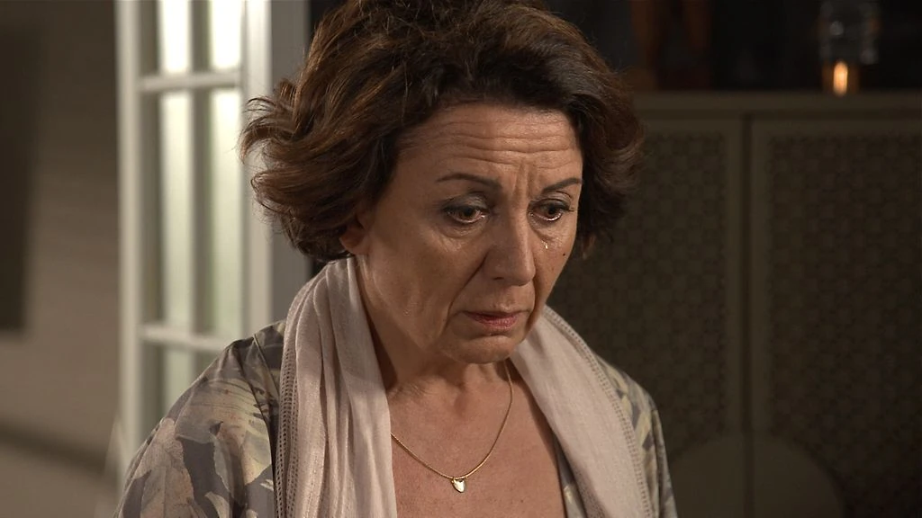 Helena Kuula | Salatut Elämät & Rantabaari Wiki | Fandom