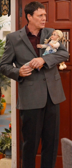 Mr. Drange | Sam and Cat Wiki | Fandom