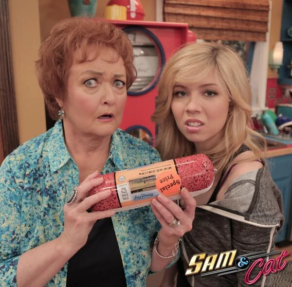Gallery:MadAboutShoe | Sam and Cat Wiki | Fandom