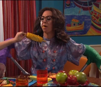 Aunt Fergene | Sam and Cat Wiki | Fandom