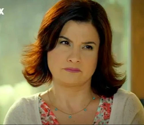 Reyhan | Sana Bir Sır Vereceğim Wikia | Fandom