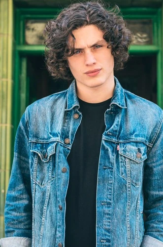 Max Lohan | Sanctuary: A Witch's Tale Wiki | Fandom