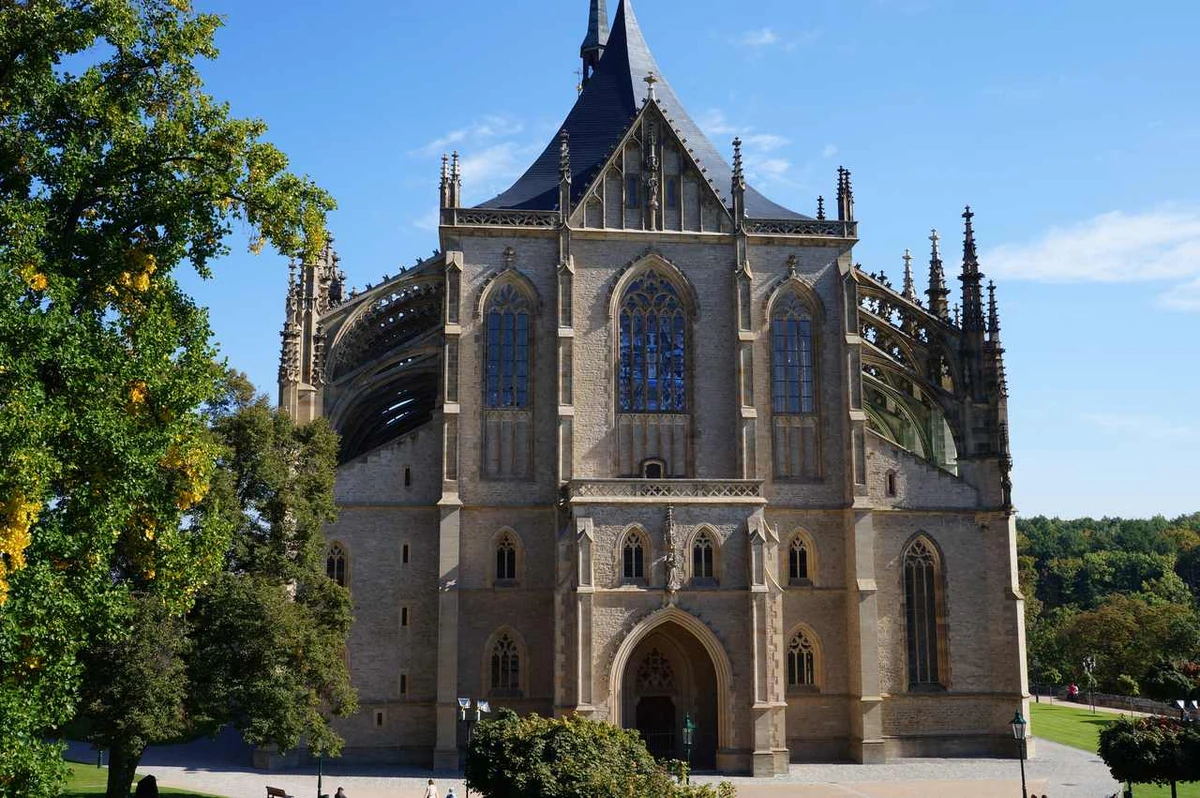 Brzåna | Sankten Wiki | Fandom