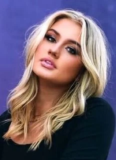 Maesi Caes | Sarah Georgiana Wiki | Fandom