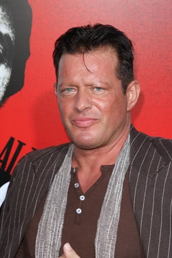 Costas E Louis Mandylor