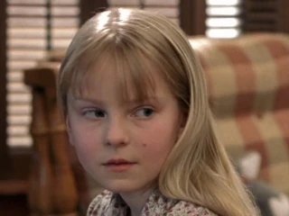 Sue Logan | Scary Movie Wiki | Fandom