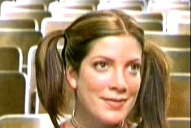 Scary Movie 2 Theo Hot Scene