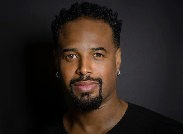 Shawn Wayans | Scary Movie Wiki | Fandom