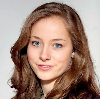 Clara Fischer | Schloss Einstein Wiki | Fandom