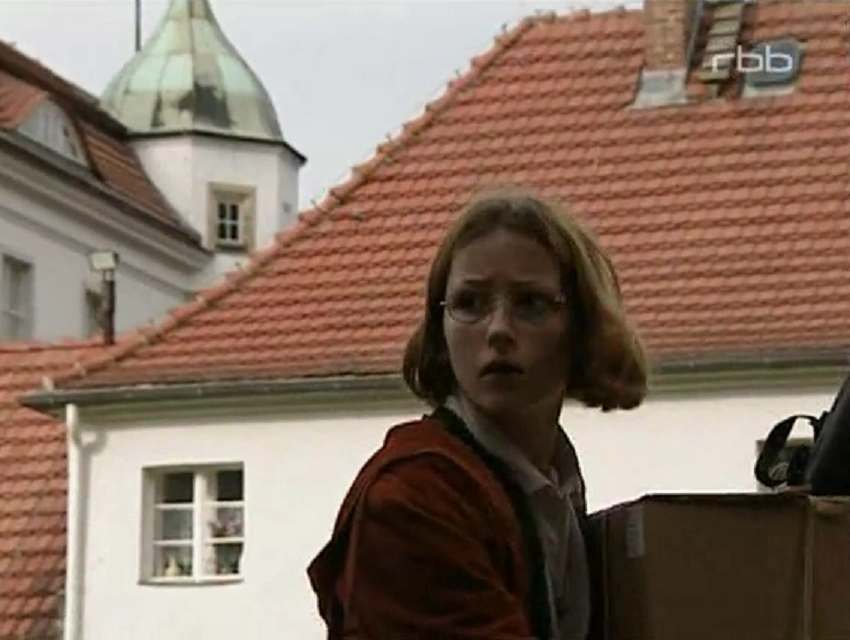 Alexandra Wilde / Galerie | Schloss Einstein Wiki | Fandom