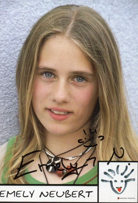 Emely Neubert | Schloss Einstein Wiki | Fandom