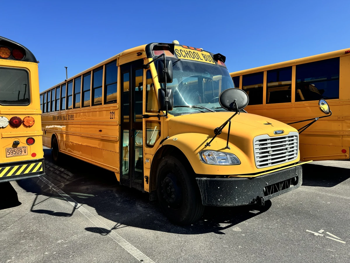 Bus 221 | School Buses of Harnett County NC Wiki | Fandom