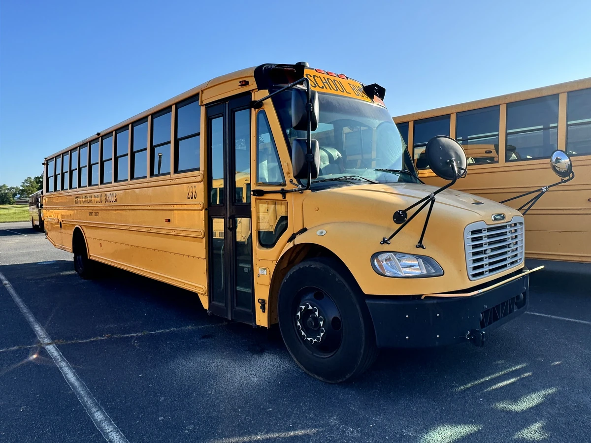 Bus 233 | School Buses of Harnett County NC Wiki | Fandom