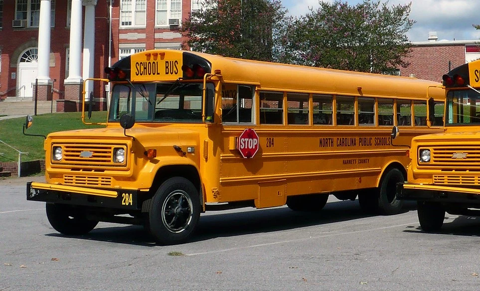 Bus 284 (1990) | School Buses of Harnett County NC Wiki | Fandom