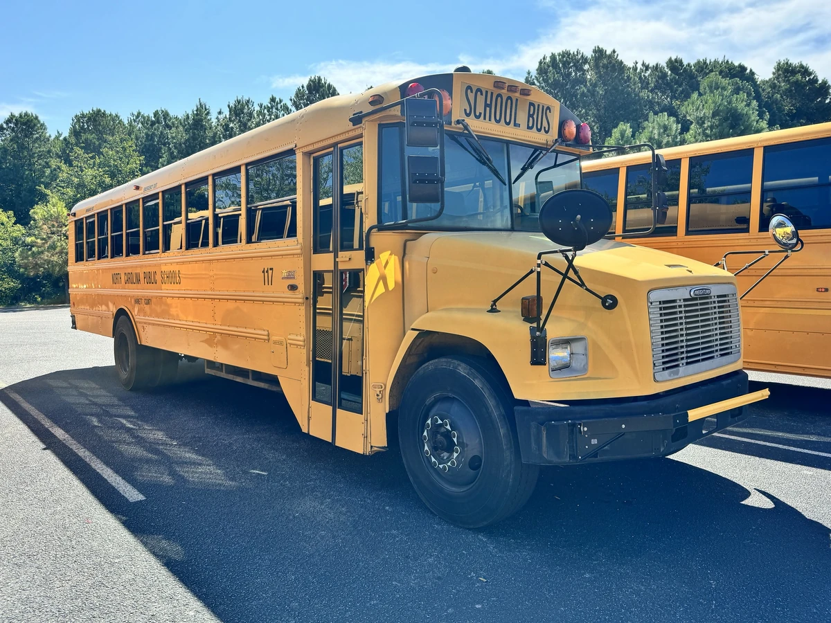 Bus 117S | School Buses of Harnett County NC Wiki | Fandom