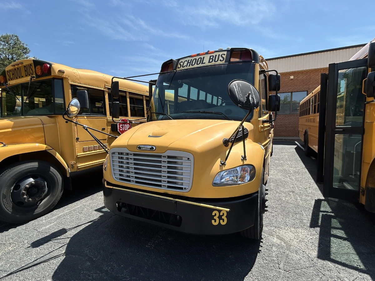 Bus 33 | School Buses of Moore County NC Wiki | Fandom