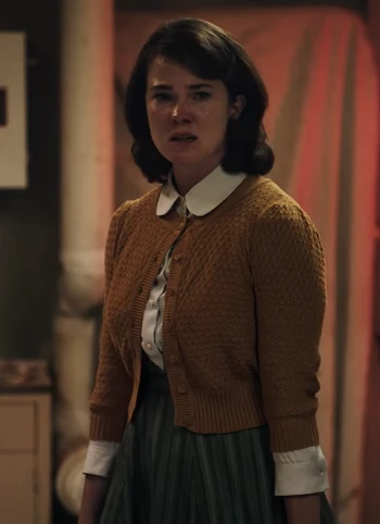 Janet Hamilton | School Spirits Wiki | Fandom