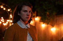 Janet Hamilton | School Spirits Wiki | Fandom