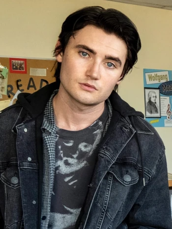 Xavier Baxter | School Spirits Wiki | Fandom