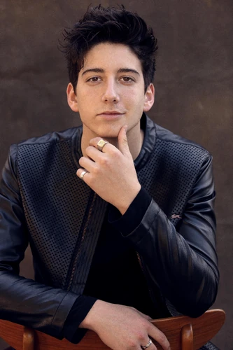 Milo Manheim | School Spirits Wiki | Fandom