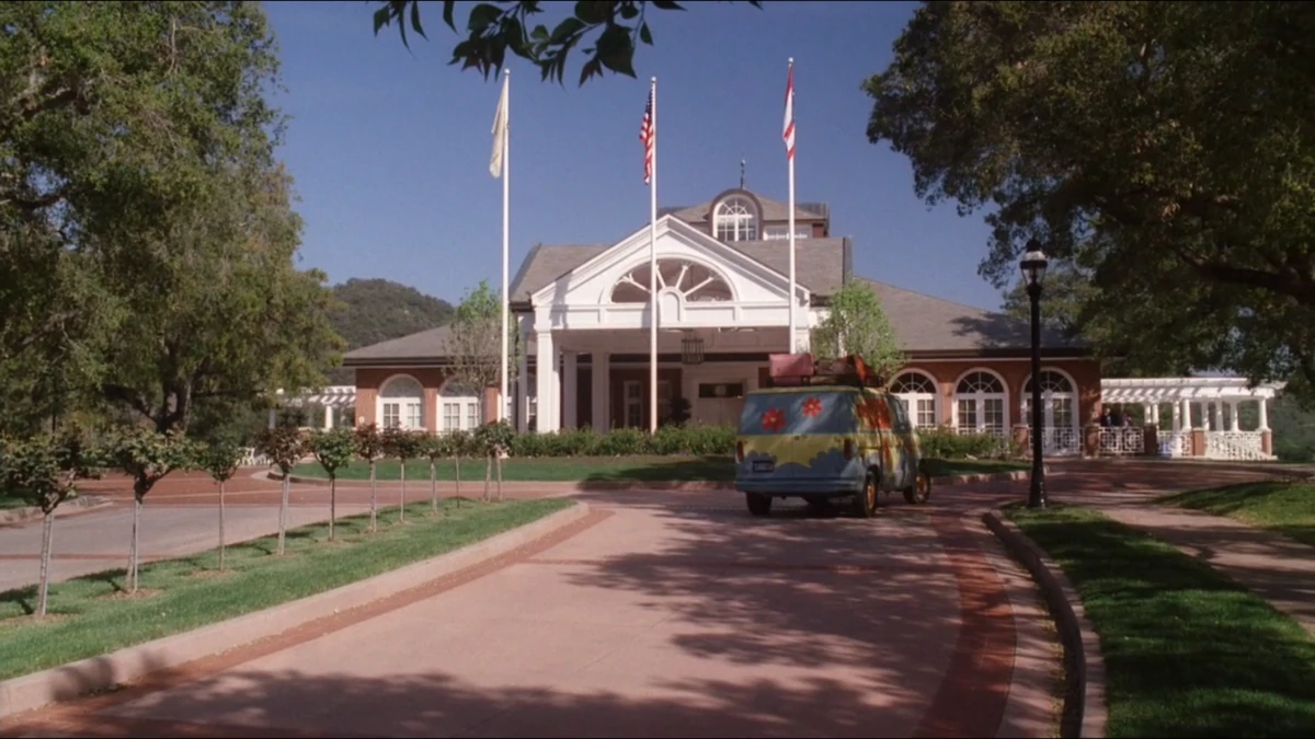 Erie Pointe Country Club | Scoobypedia | Fandom