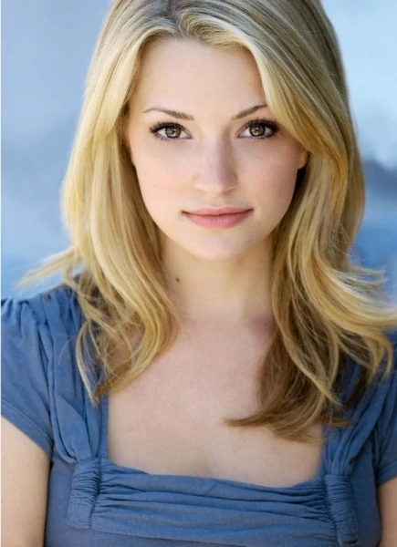 Brianne Howey | Scream Queens Wiki | Fandom