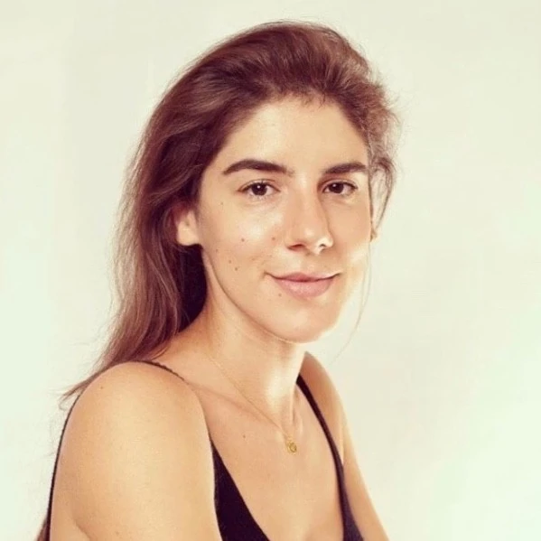 Holly Thompson | Screen Drafts Wiki | Fandom