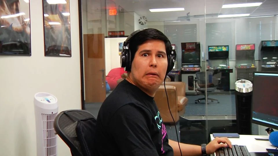 Craig Skitzfamous "Buy" Music Video | Screwattack Wiki | Fandom