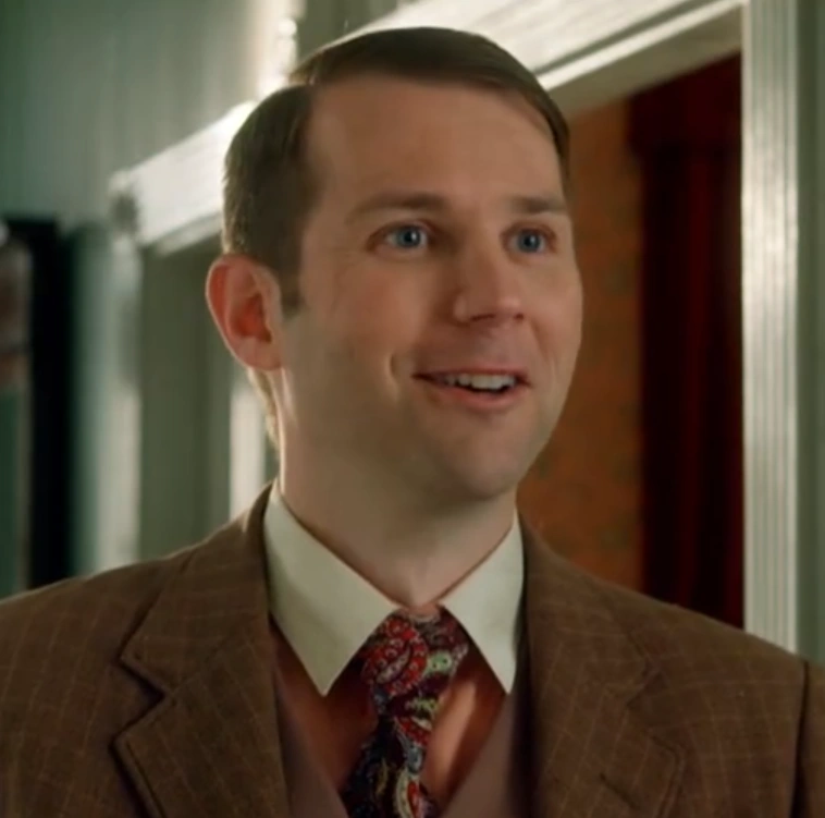 Mr. Lindberg | Seaside Hotel (Badehotellet) Wiki | Fandom