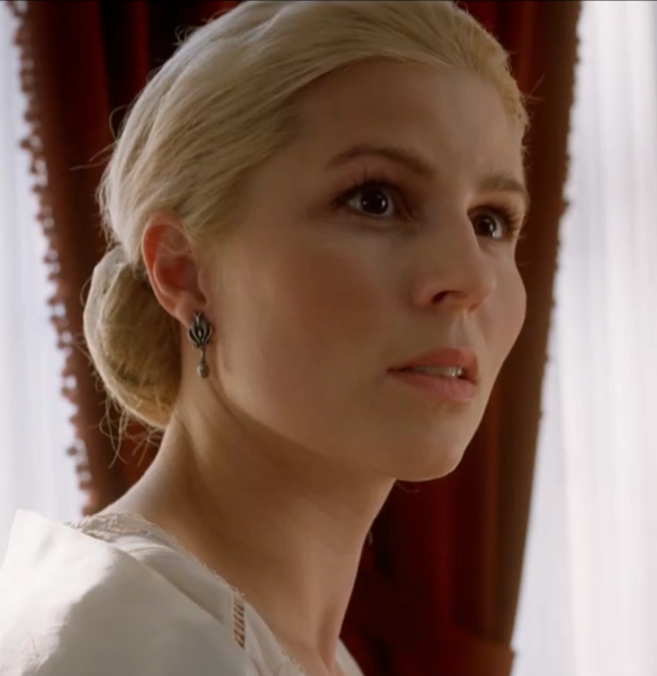 Helene Aurland | Seaside Hotel (Badehotellet) Wiki | Fandom