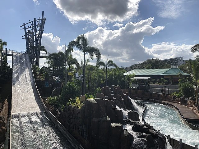 Infinity Falls | SeaWorld Parks & Entertainment Wiki | Fandom