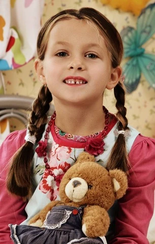 Amy Glass | Secrets-Fanmade Wiki | Fandom