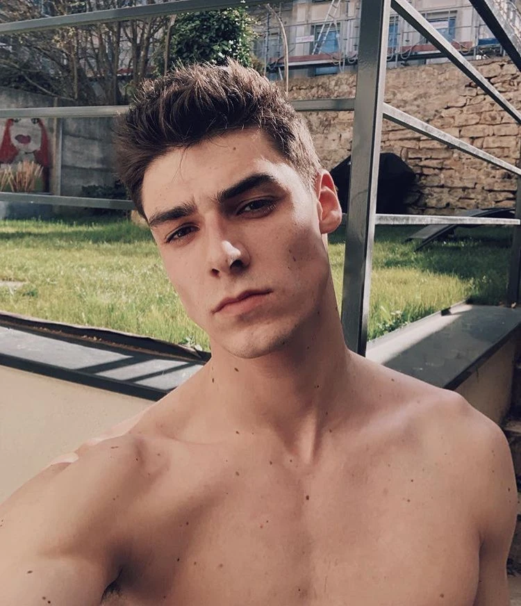 Jake Connelly | Série amores improváveis: Off-Campus/Elle Kennedy Wiki ...