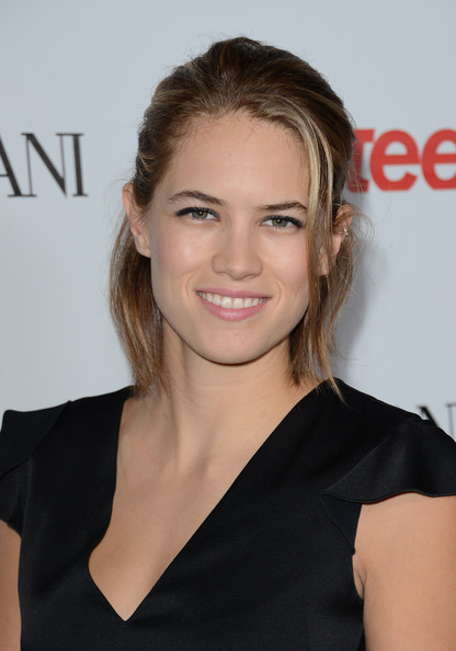 Cody Horn Model